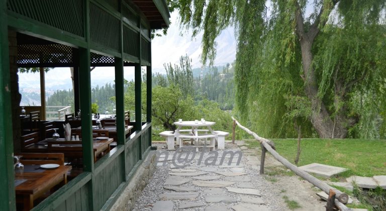 Kha Basi Café - My Destination Guide